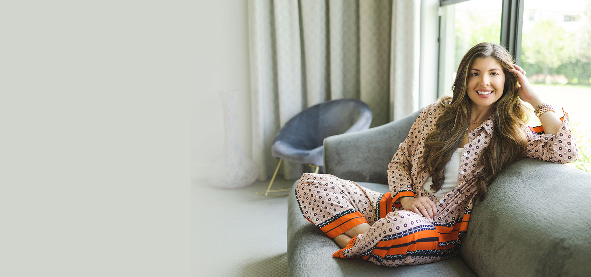 Hypnosis-hero-bg - Chelsea Krost